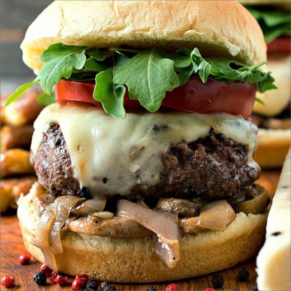 Castle Cheese | Leading Canadian Commercial Cheese Company